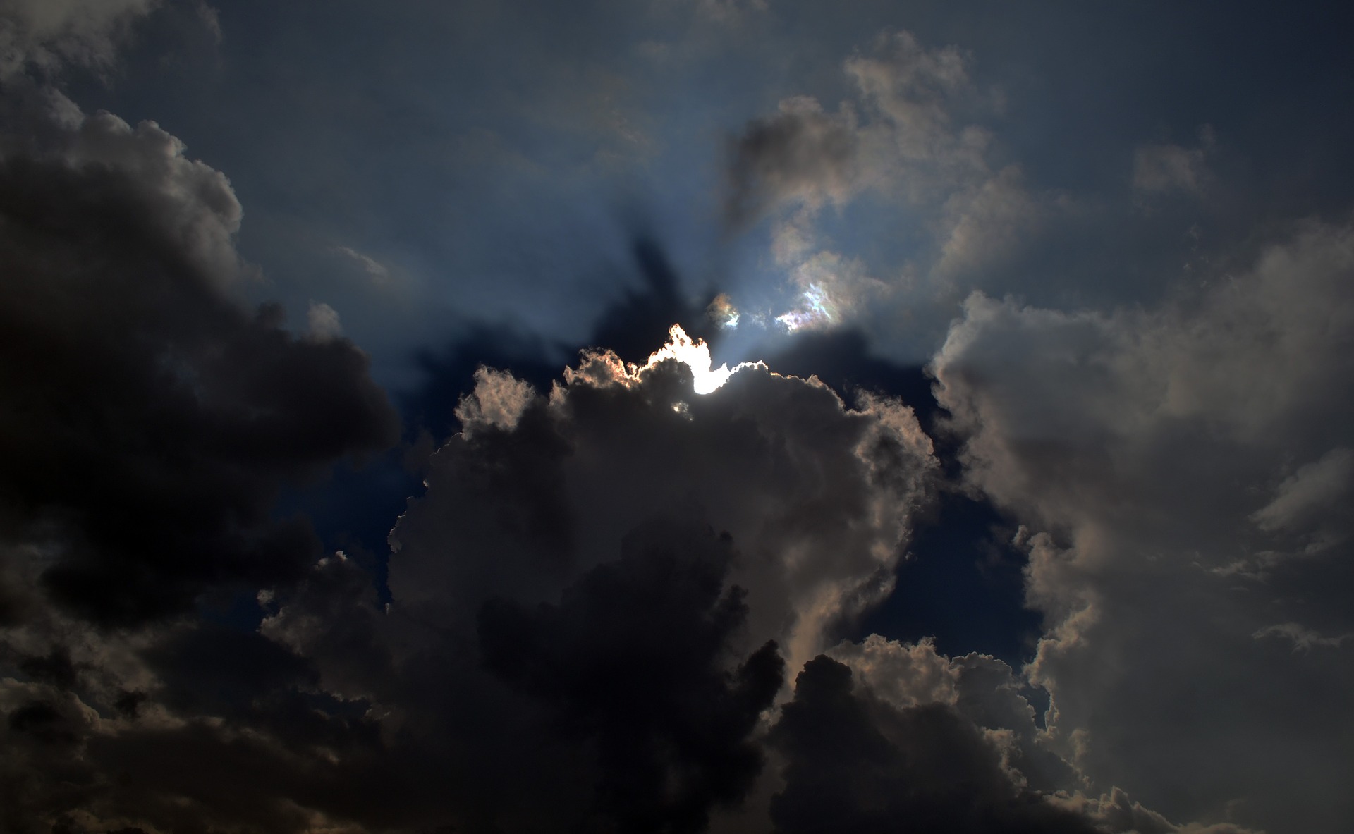 Hacet Namazı - Mucize Dualar, Zikirler, Salevatlar ve Aşk Büyüleri